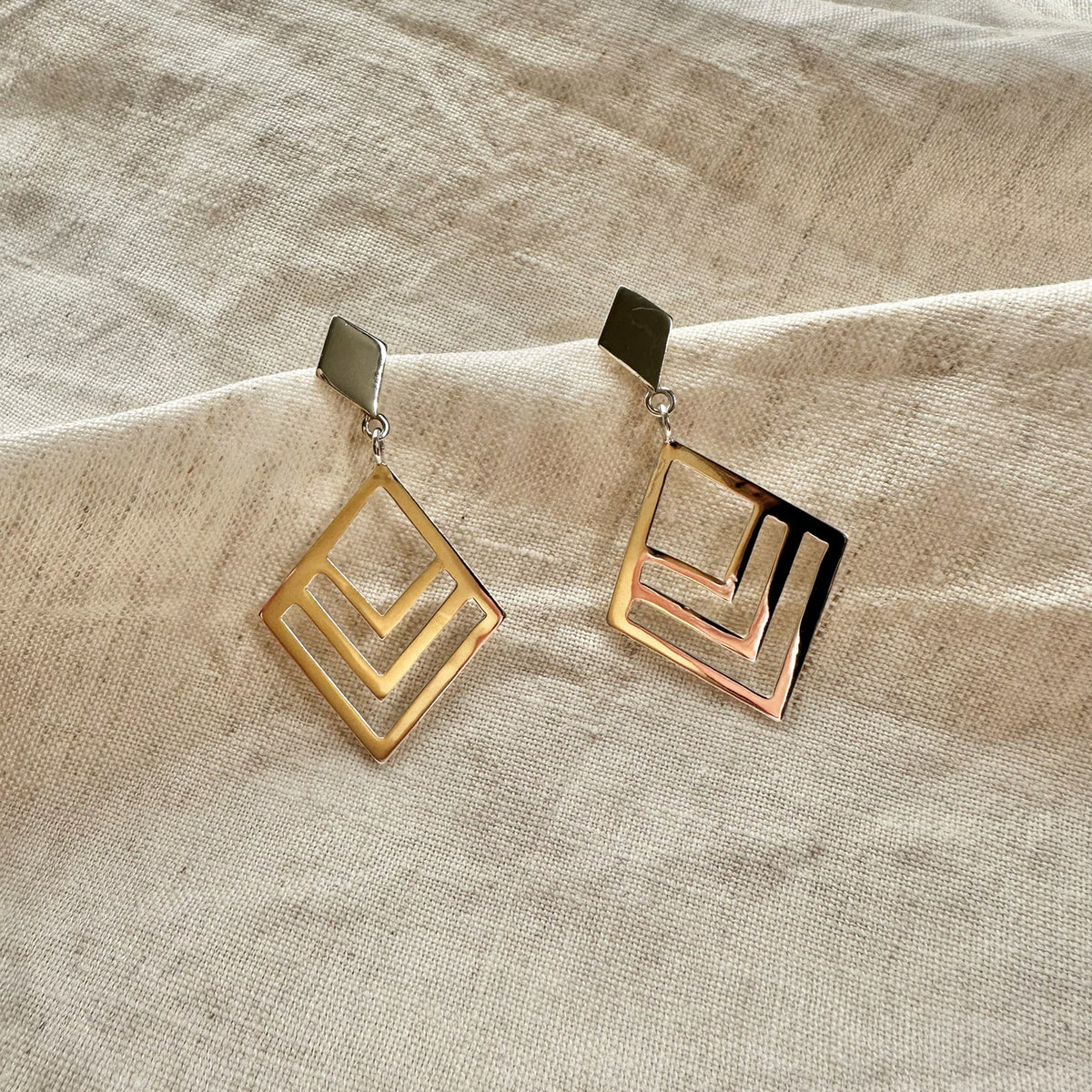 1- Rise – Yuria Okamura Jewellery