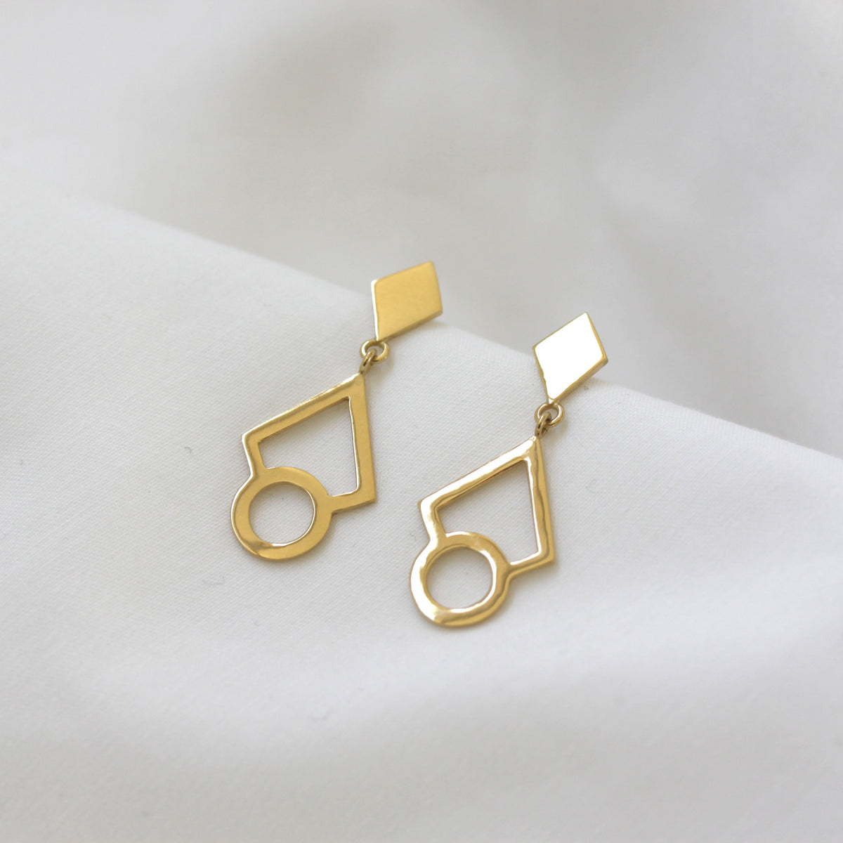 1- Rise – Yuria Okamura Jewellery