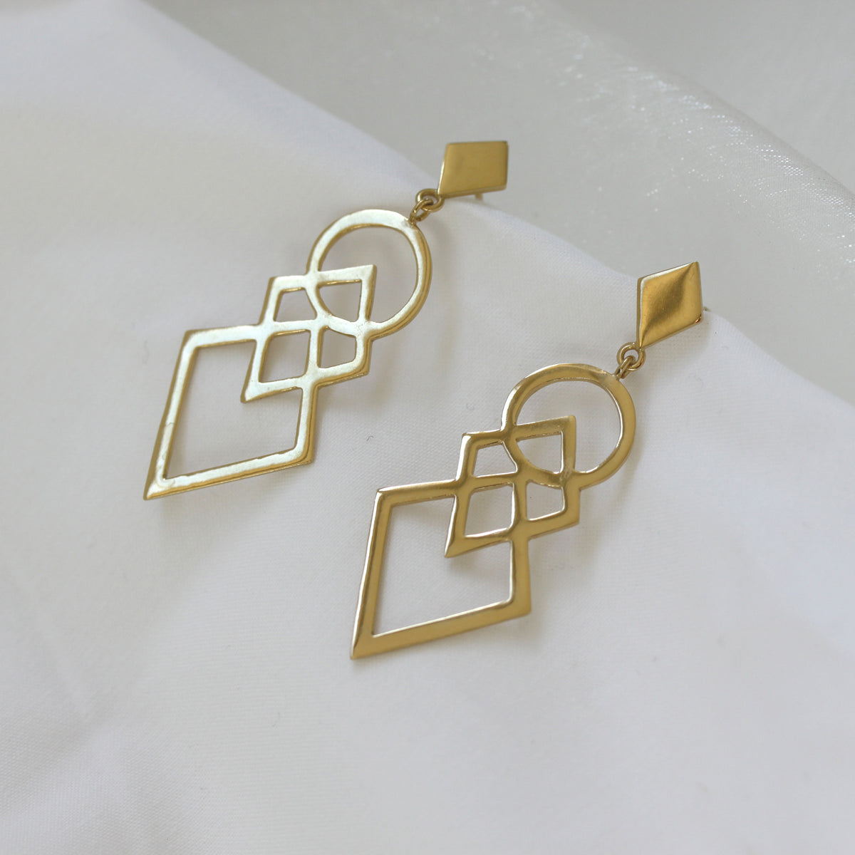 1- Rise – Yuria Okamura Jewellery